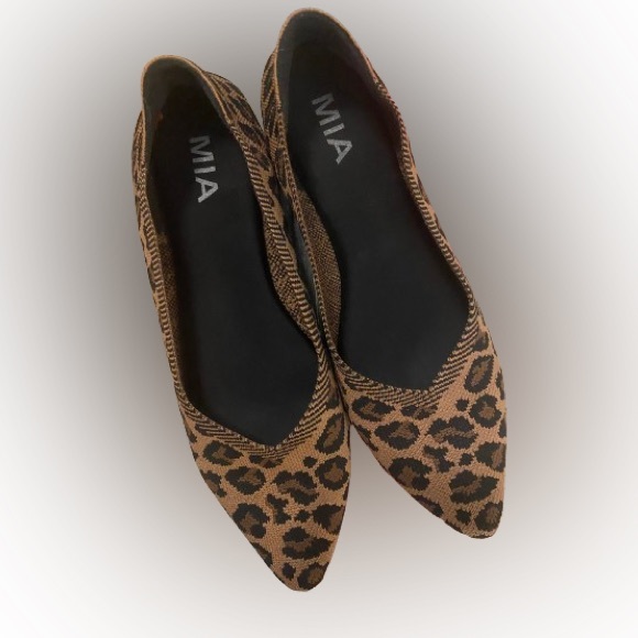 MIA | Shoes | Mia Leopard Flats | Poshmark